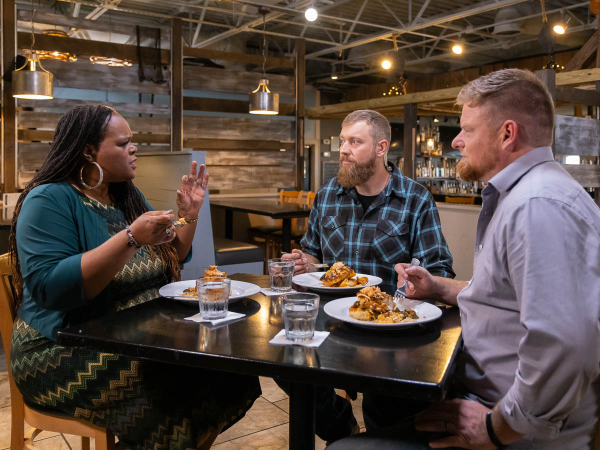 Season 2, Episode 5: Entree with a Spicy Side - Chef Swap at The Beach